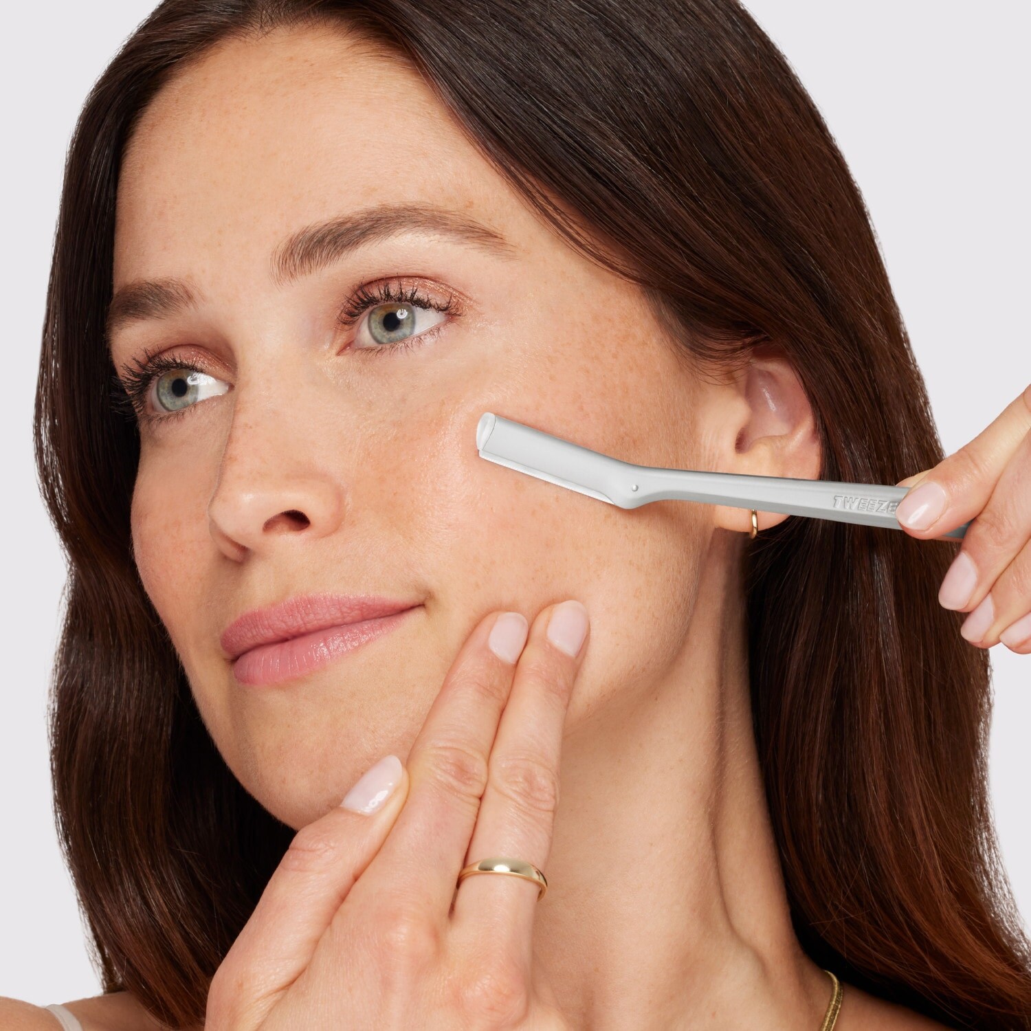 Facial Razor - Gesichtshaarrasierer von TWEEZERMAN ≡ SEPHORA