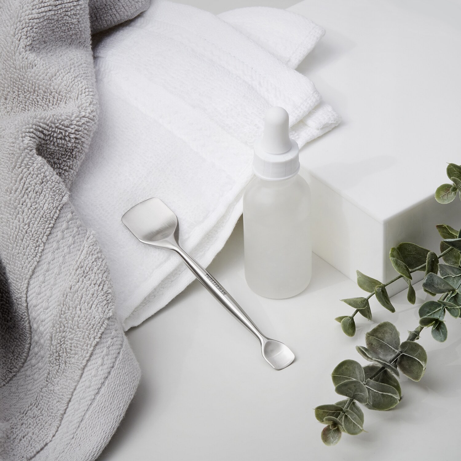 Pore Prep Tool - Porenreiniger von TWEEZERMAN ≡ SEPHORA
