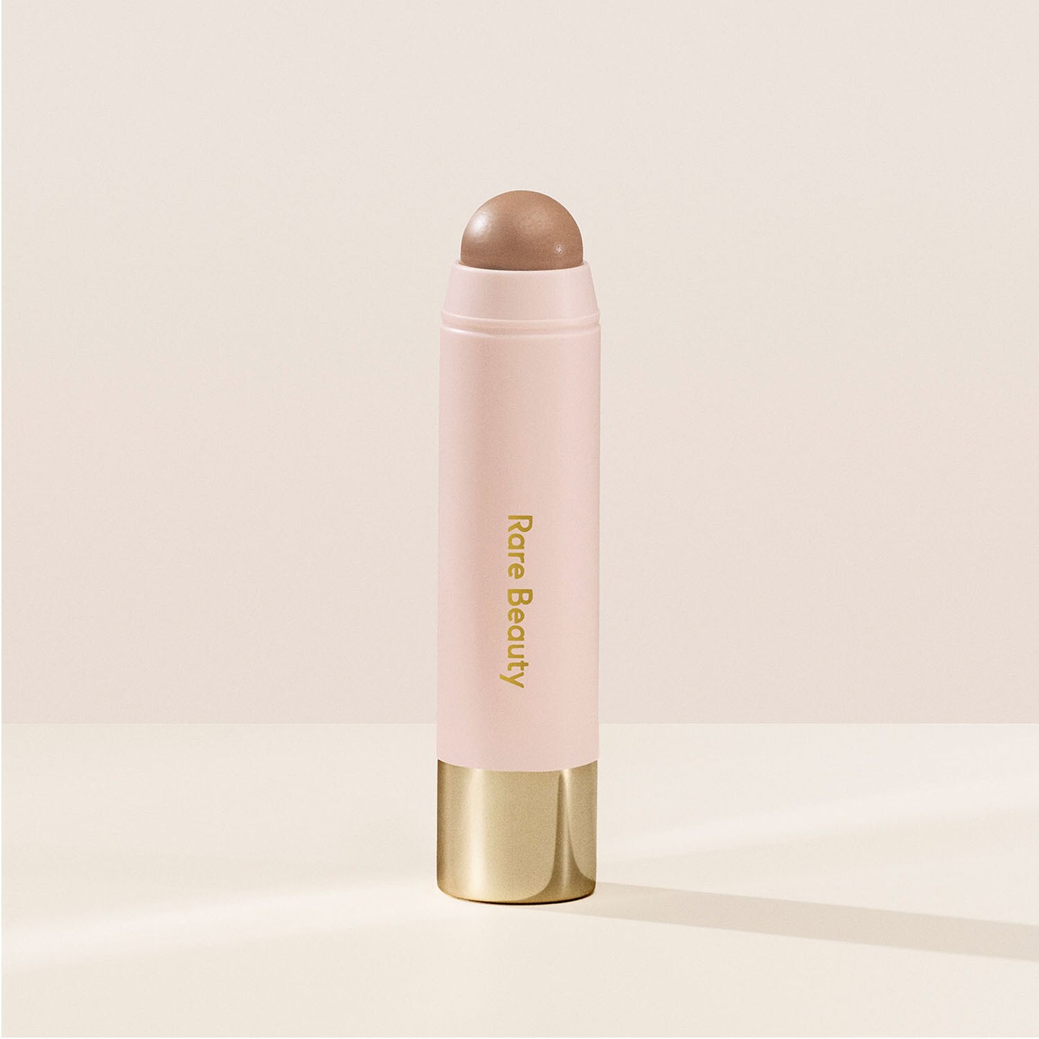 Warm Wishes Effortless Bronzer - Bronzer-Stick von RARE BEAUTY ≡ SEPHORA